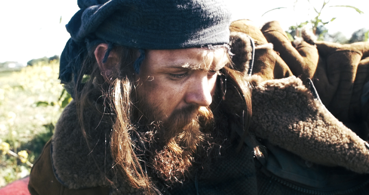 Three Quick Tips for Filming in the Midday Sun Without Diffusion Tools